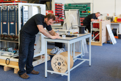 Magnus Marine - About Us